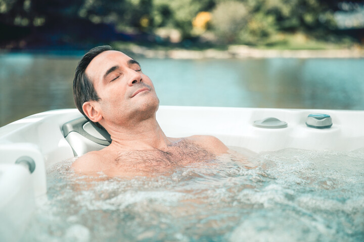 Spa Hydrotherapy 101: Ultimate Guide to Relaxation (2025)